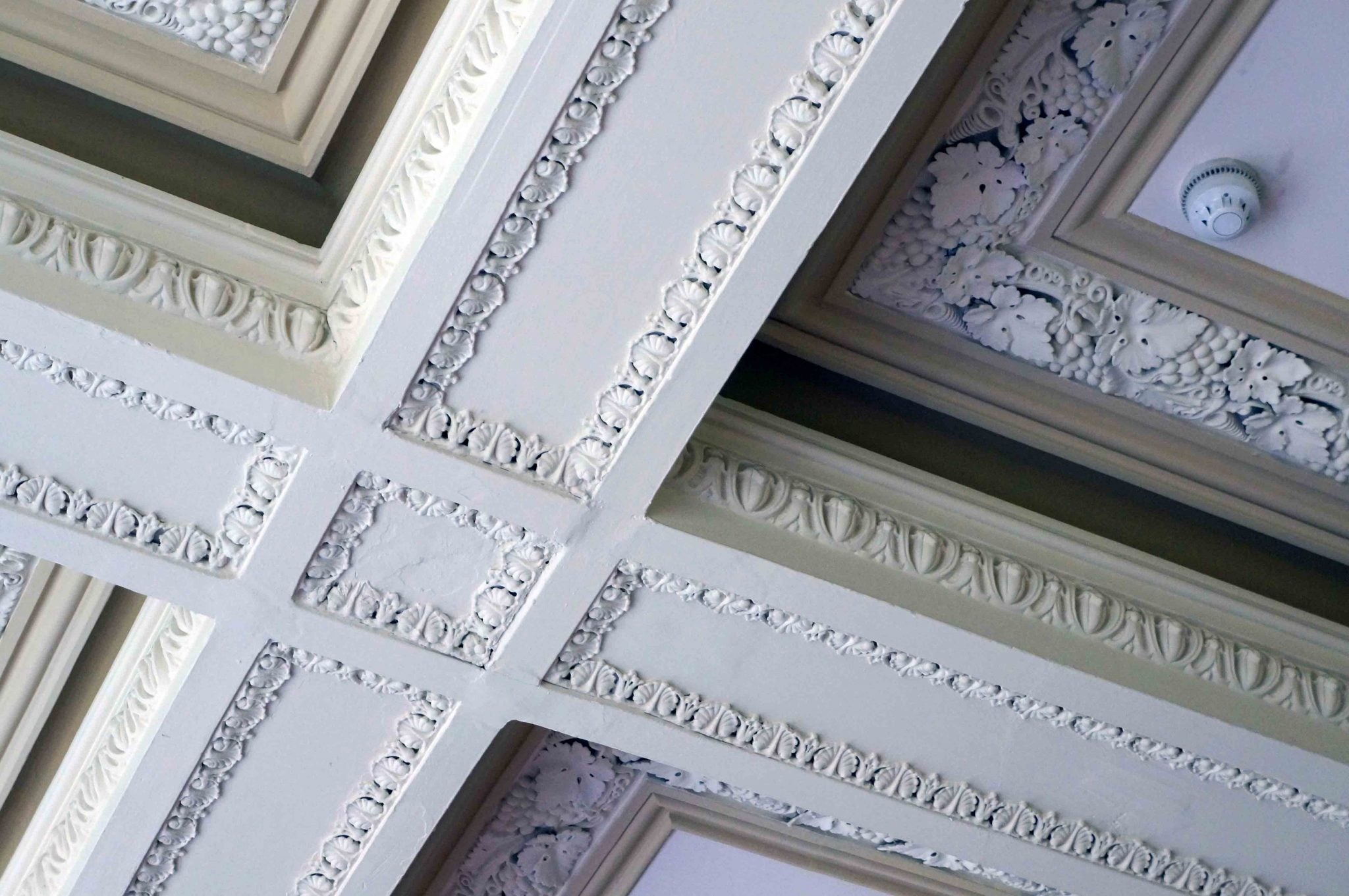 Cedar Court Harrogate restoration – bespoke-plaster